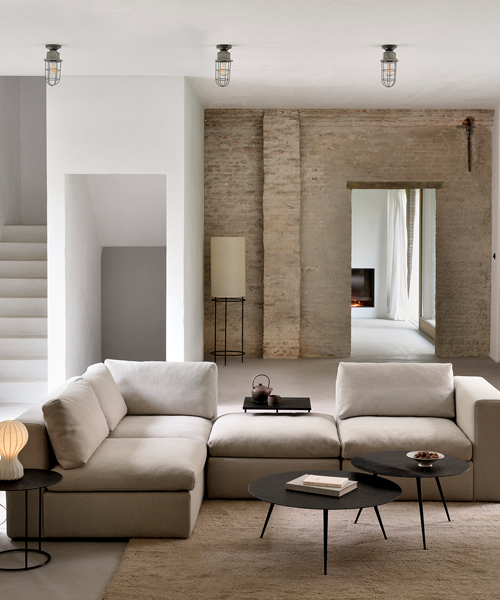 Infinite modularity with the Mellow